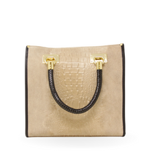 German Fuentes Wholesale of Leather Handbags, Belts and Accessories